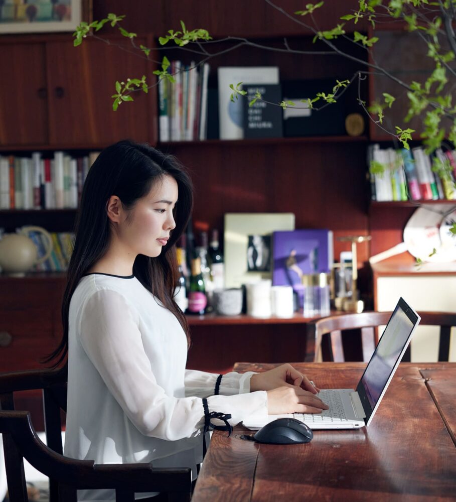 嘘のない言葉は素直な心に浸透する - YOSHI GROUP